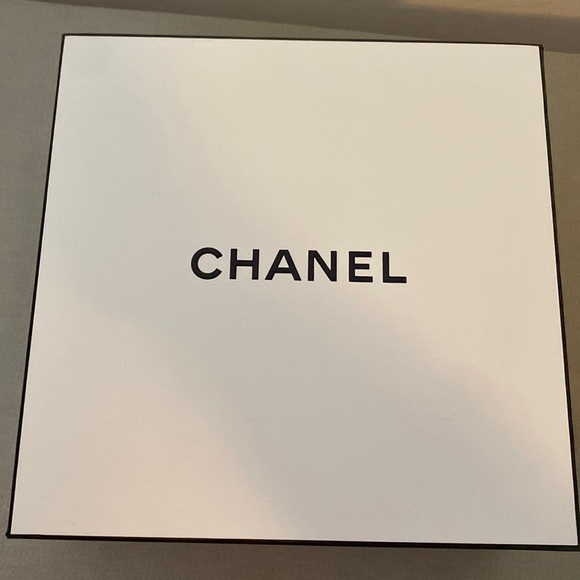 CHANEL | Accessories | Chanel Gift Box | Poshmark